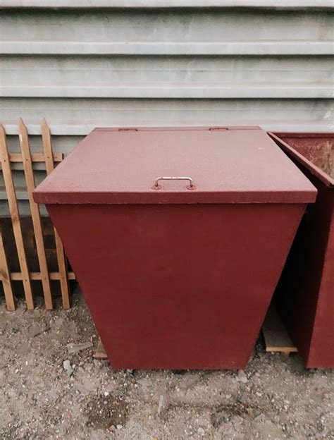 Мусорные баки контейнеры урны качели для детей и взрослых Прочие товары для дома Семей на Olx