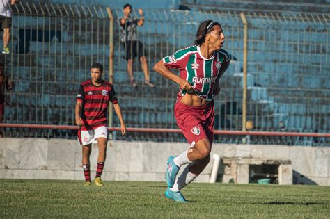 Fluminense vence o Flamengo e é campeão da Copa Olaria Sub 16