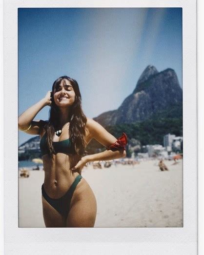 10 Hot Sexy Laura Dutra Bikini Pics