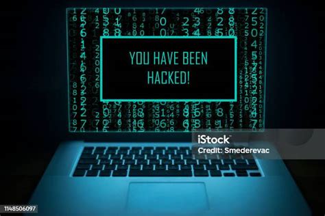 해킹 인터넷 범죄 개념입니다 해킹 당한 메시지로 표시 합니다 전자메일에 대한 스톡 사진 및 기타 이미지 전자메일 컴퓨터