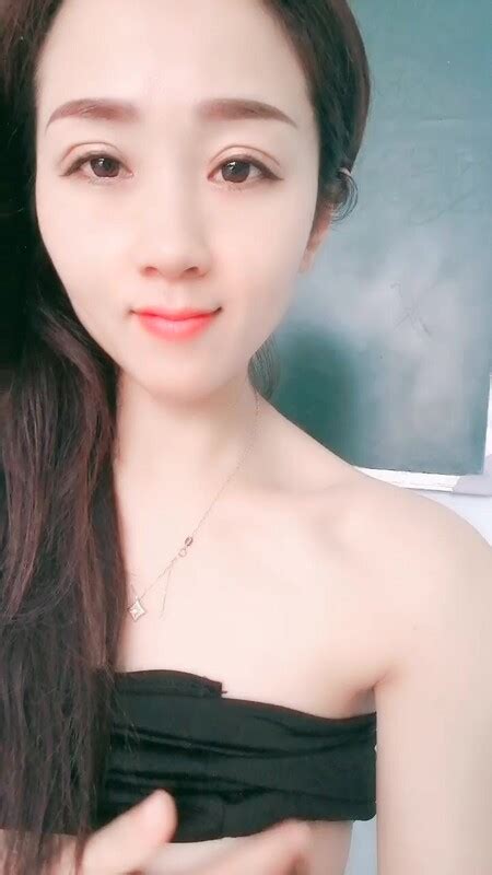 第一視角拍攝帶個指套特寫輕熟女美少婦，手指摳逼，小 M Av分享交流 香港一世發論壇 Powered By Discuz