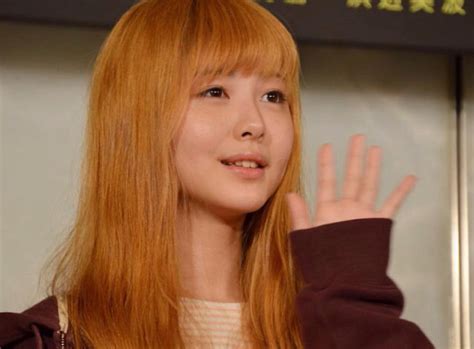 浜辺美波ドラマ「無痛」人生初の金髪姿が似合わない！？ Trend Seven