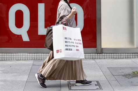 ファーストリテイリング､2023年3月付で1株を3株に分割｜会社四季報オンライン