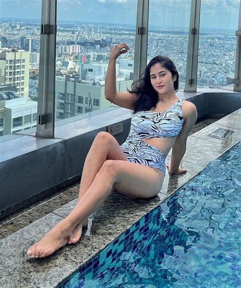 Anupriya Kapur Bikini Ass Rindiantravelbabes
