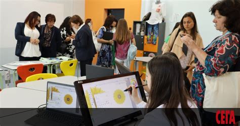 В 8 и 10 клас ще се учи за програмиране на изкуствен интелект Новини СЕГА