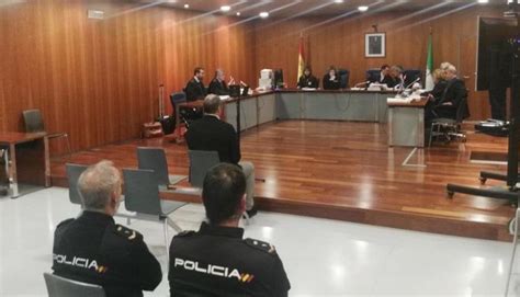 Condenan A Casi 31 Años De Cárcel A Un Entrenador De Fútbol Base Por