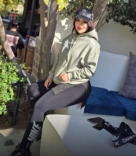 ‎دختران ورزشکار 🙋‍♀️🧘‍♀️‎ ‎⭐️ خانم الیشان 🙋🏼‍♀️• ️personal Trainer