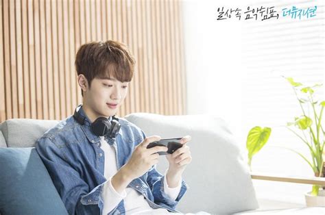 Menurut Cowok Indonesia 7 Kebiasaan Chat Cewek Ini Bikin Cowok Mundur