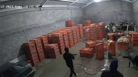 Patrona De Polleros Secuestrados En Toluca Pagaba A Familia Michoacana