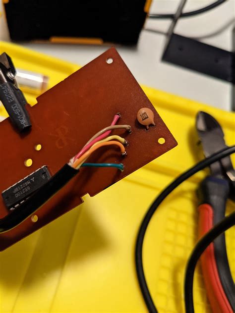 Sharp Twin Famicom — Detachable Longer Controllers Tutorial By Retro