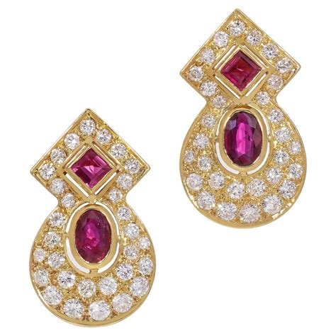 Vintage Mabe Pearl Earrings Set In Yellow Gold For Sale At 1stdibs