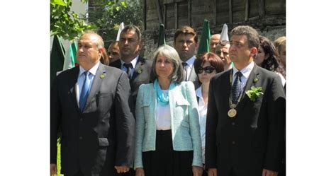 Вицепрезидентът До края на май изчистваме 60 хиляди забавени молби за гражданство