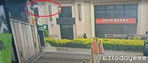 新聞 獨／離譜建商！鋼筋頂樓掉落險砸傷人 5月才被罰40萬 看板 Taichungbun Mo Ptt 鄉公所