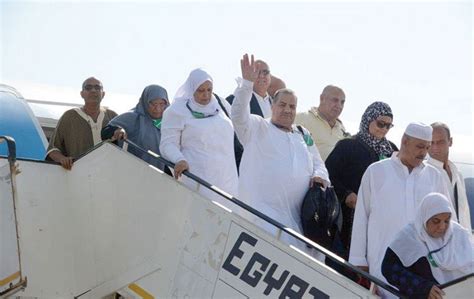 مصر للطيران تواصل جسرها الجوي لعودة الحجاج حتى الأحد القادم