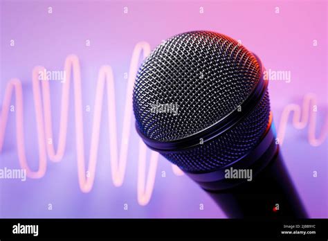 3d Illustration Retro Style Microphone In Party Or Concert Against The