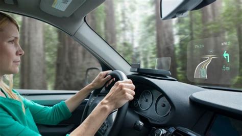 Navdy A Portable Dashboard Mounted Heads Up Display Lowyatnet