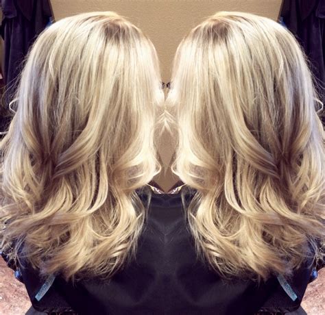 Blonde With Dimension Blonde Hair Color Beautiful Hair Cool