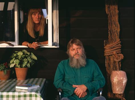10 Best Robert Wyatt Songs Of All Time Singersroom