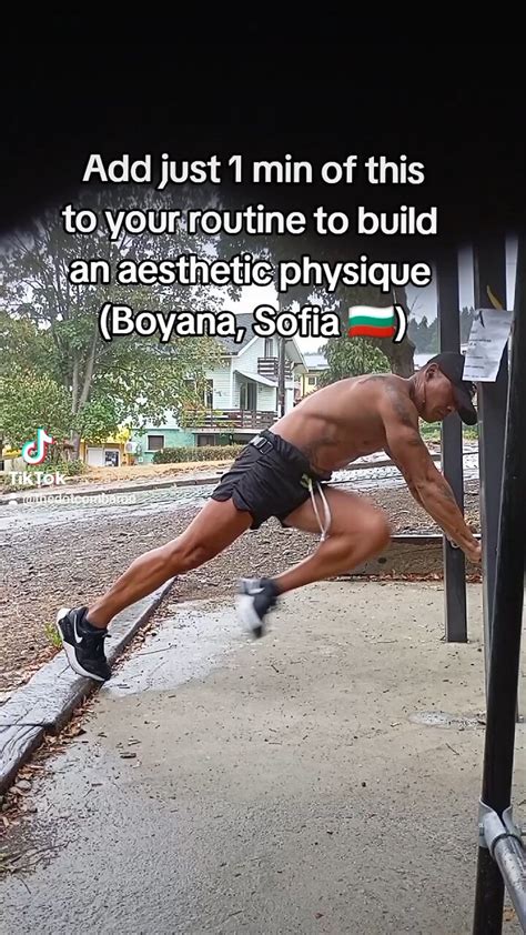 Add This 1 Minute Routine To Your Mix To Build An Aesthetic Physique