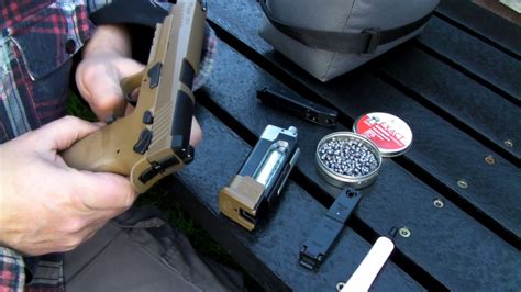 Sig Sauer M17 Magazine And Co2 Loading 11 12 18 Youtube