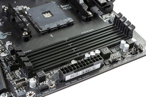 Dónde se conecta la memoria RAM y qué tipos de memoria RAM existen