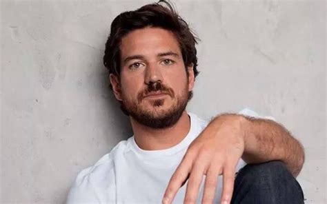Gay e bi Revelações sexuais de Gio Eduardo Costa e global