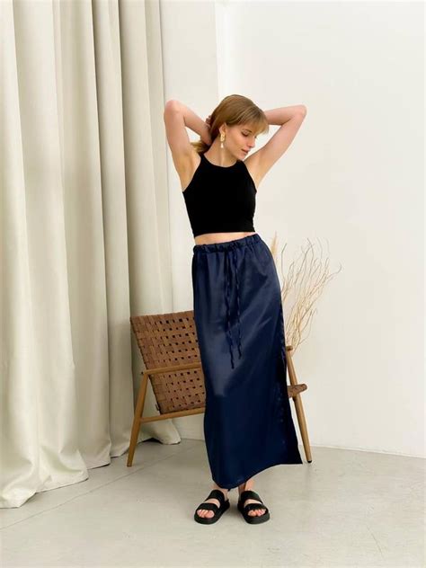 Спідниця — ціна 850 грн у каталозі Міді спідниці Купити жіночі речі за доступною ціною на Шафі