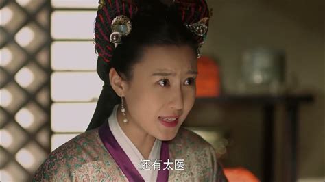 羋月傳：羋月喝下艾姑姑煎的草藥，夜裏腹痛難忍。葵姑讓人尋找艾姑姑，卻突然不見其人。葵姑見羋月臨產在即，前往羋殊寢宮找人求助。玳瑁以羋殊正在休息