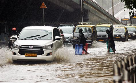 In Pictures Heavy Showers In Mumbai Imd Says More Rains Likely