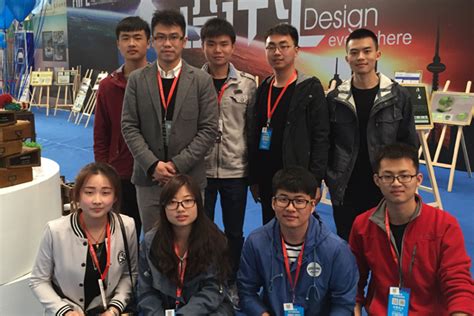 【学术东林】我校学生家具设计作品参展第十三届哈尔滨国际家具暨木工机械展览会 东北林业大学新闻网