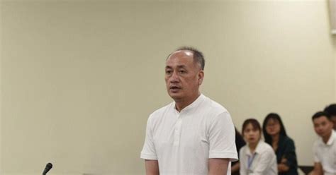 Lừa tiền chạy án của Giám đốc Bệnh viện Thủ Đức cựu cán bộ C lĩnh năm tù