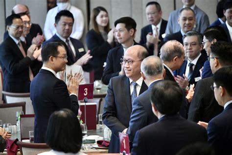 中央港澳办｜郑雁雄：说明中央更重视港澳工作 对港方针政策无变 星岛日报