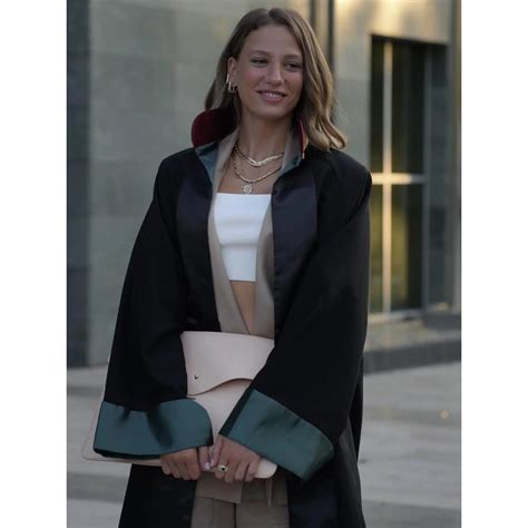 Leyla Taylan Satin Coat Serenay Sarikaya Black Coat