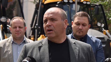 Димитриевски за споменикот на бранителите Тоа е наша обврска како град и држава Youtube