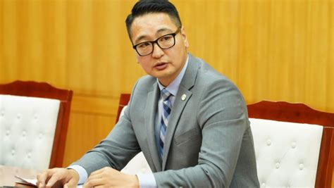 С МӨНХЧУЛУУН Аймаг 10 сая сум 5 сая төгрөгөөр наадам хийнэ ч гэж юу байхав