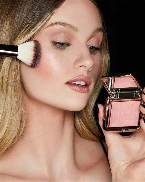 Hourglass Sublime Flush Ambient Lighting Blush Returns Permanently