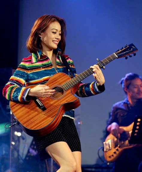 损友容祖儿容祖儿大山谷图库