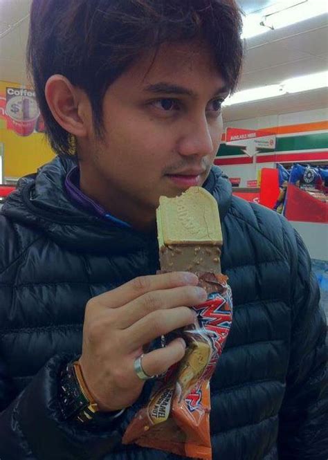 Artis Cowok Malaysia Pada Gantang Gan Kaskus