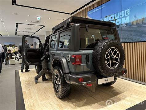 수입차 부분변경 지프 랭글러 출시 놀라운 디테일 향상과 강화한 오프로드 Dna 다나와 Dpg는 내맘을 디피지