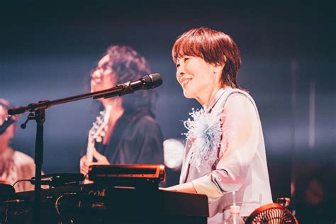 原 由子、初の映像作品に収められたピュアな魅力 ベスト・オブ・ベストな選曲に現れたシンガーソングライターとしての資質 Real Sound