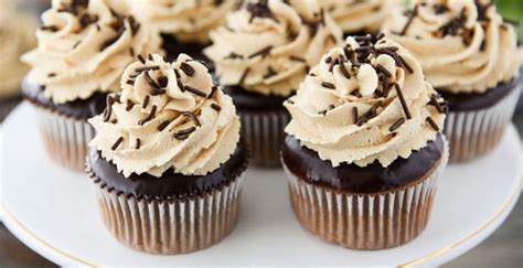 Chocolate Peanut Butter Cupcakes With Peanut Butter Frosting Cupcake
