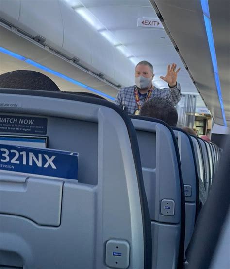 American Airlines Flight Diverted To Kansas City Due To Unruly Passenger