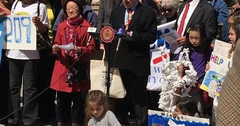 New York City Poised To Adopt Plastic Bag Fee To Curb Street Litter And
