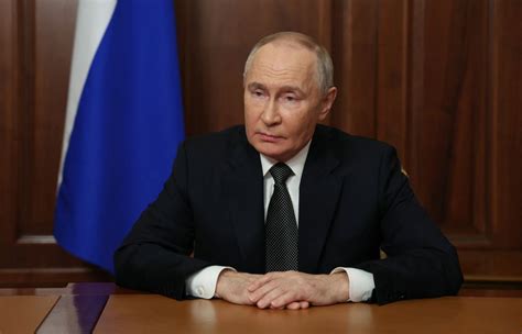 Russia Reportedly Uses New Oreshnik Ballistic Missile Against Ukraine
