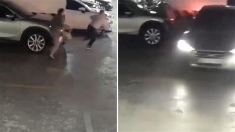 Mujer Muere Arrollada en Estacionamiento por Auto que Perdió el Control