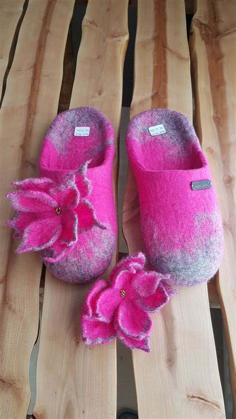 Pin on Felt For kids | Felt shoes, Felted slippers, Slippers