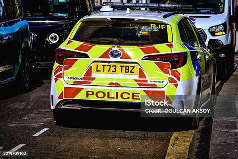 메트로폴리탄 경찰 차량 도요타 코롤라 하이브리드 순찰차 그레이트 말보로 거리 센트럴 런던 잉글랜드 영국 0명에 대한 스톡 사진 및 기타 이미지 Istock