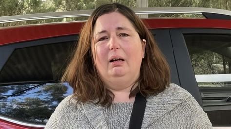 澳洲7月進食毒蘑菇3死案 49歲女子被起訴謀殺｜國際｜商業電台 881903