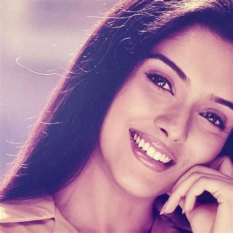 Actress Asin Daughter Resembling Her Mother Viral Photos Check Here