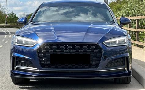 Mutusaisi Front Bumper Center Grill Honeycomb Rs5 Style